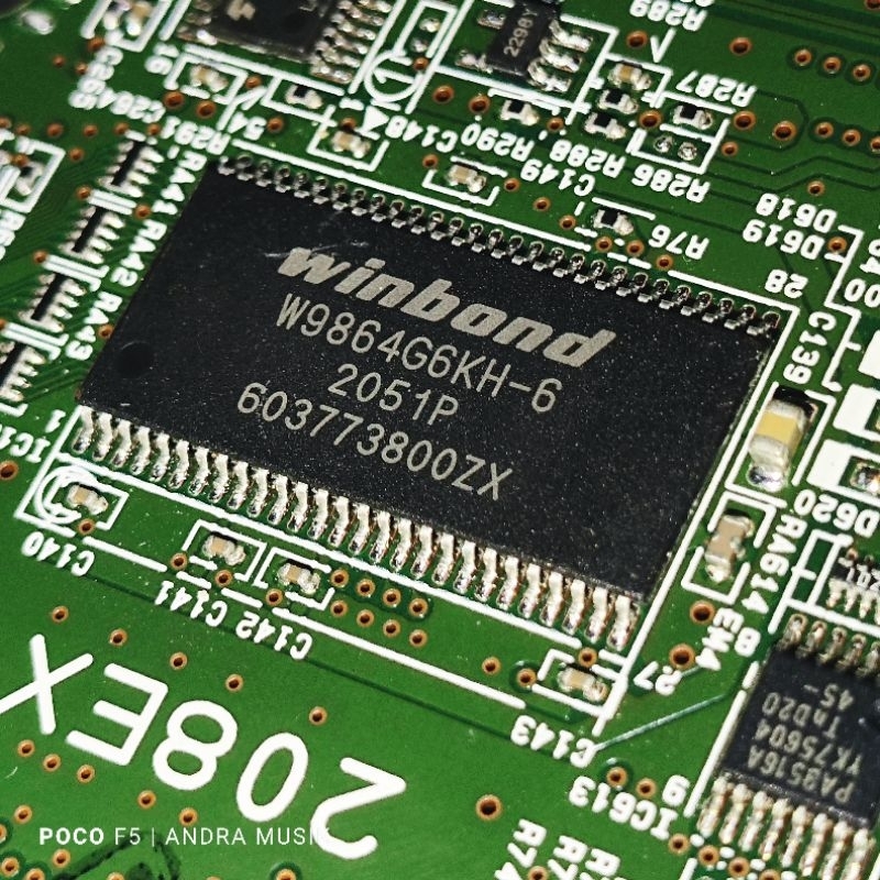 Jual (4 pcs) IC winbond W9864G6KH-5 dan W9864G6KH-6 keyboard yamaha ...