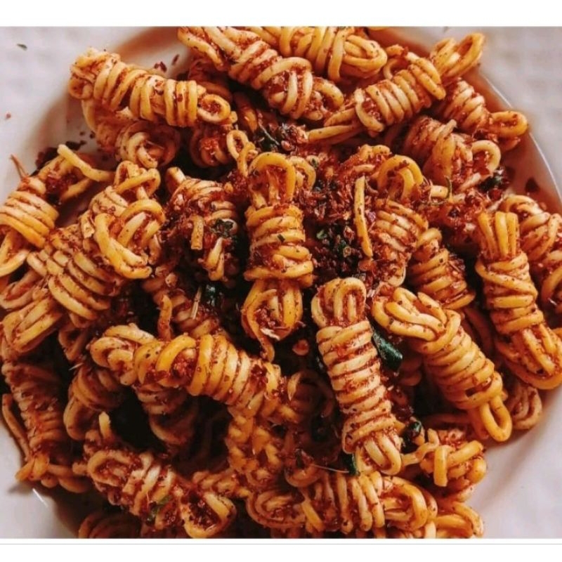 Jual Mi lilit mi gulung mi uwel pedas daun jeruk berat 1 kg | Shopee ...