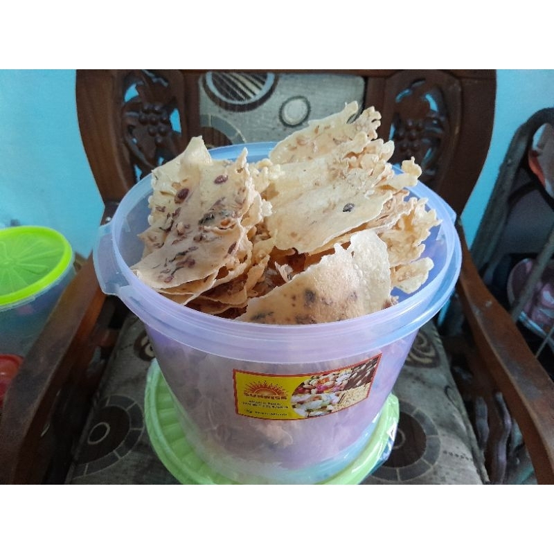 Jual Peyek kacang campur peyek rebon ukuran toples 5 L | Shopee Indonesia