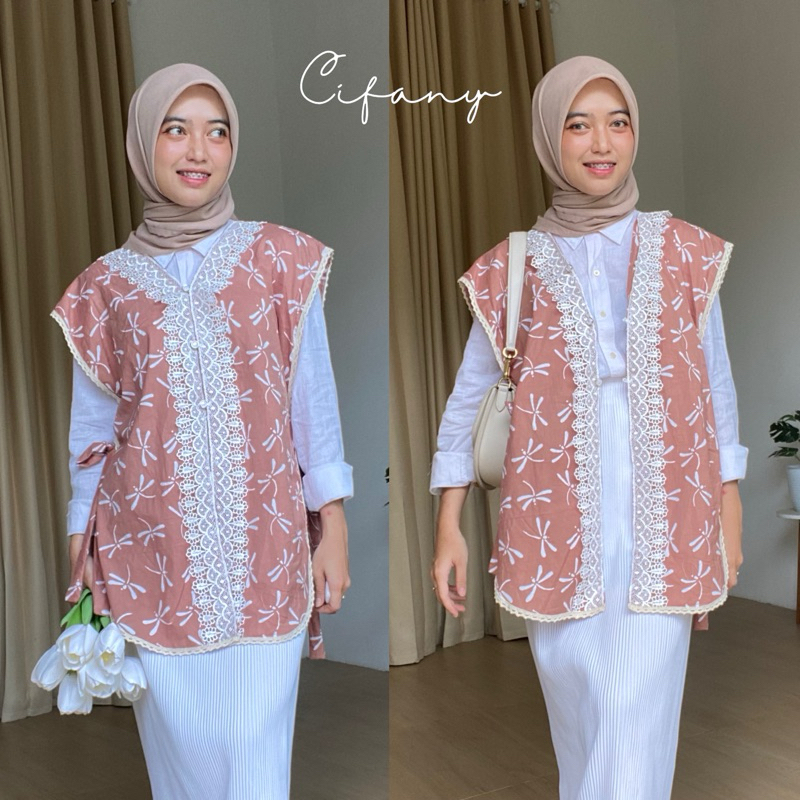Jual Kayla vest Batik renda / vest kondangan / Vest Batik / Clowy vest ...