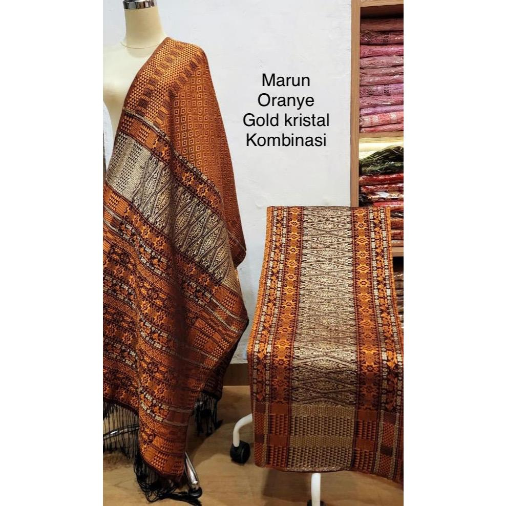 Jual Songket Tumtuman Tanpa Sambungan Sarung Selendang Kristal Warma ...