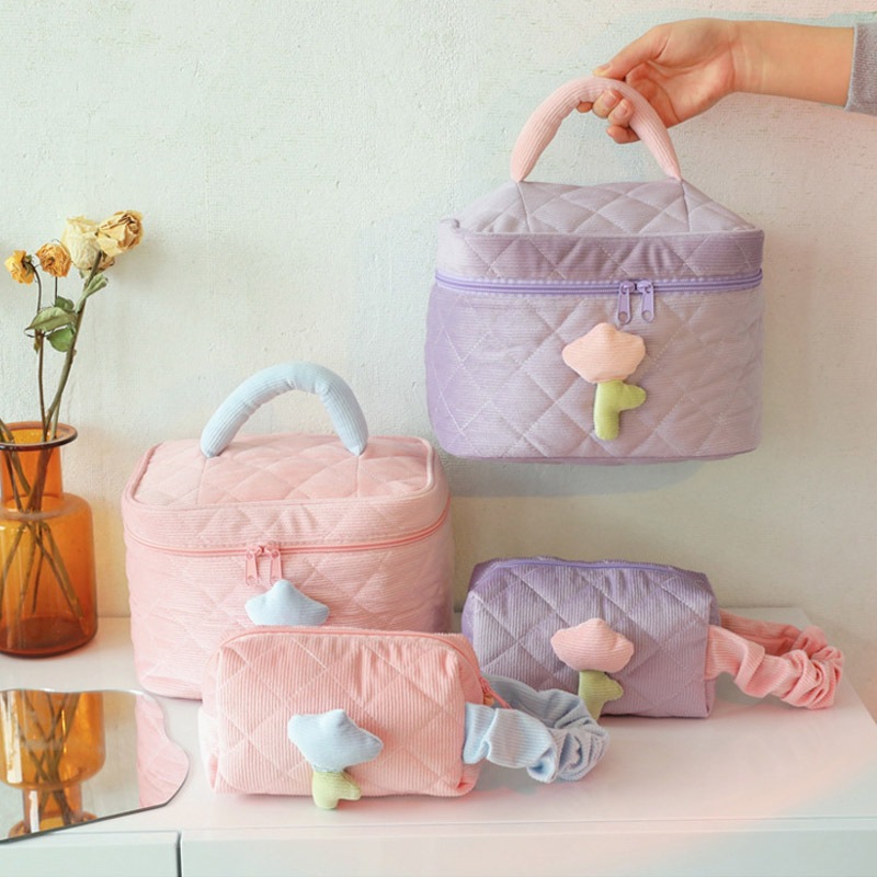 Jual Tulip Flower Handle Paste Tas Kosmetik ukuran jumbo travel pouch ...
