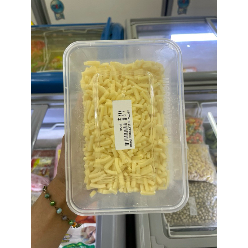 Jual Moza parut Arla 250g | Shopee Indonesia