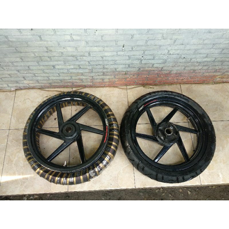 Jual Ban set velg tapak lebar depan belakang | Shopee Indonesia