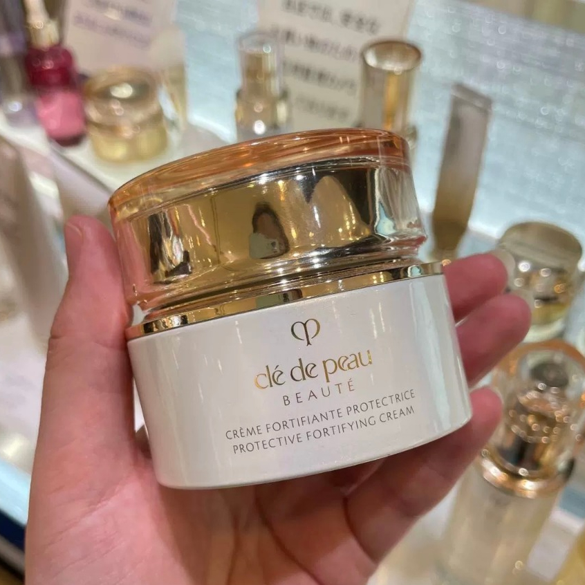 Jual CDP Cle De Peau PROTECTIVE FORTIFYING CREAM 50ml | Shopee Indonesia