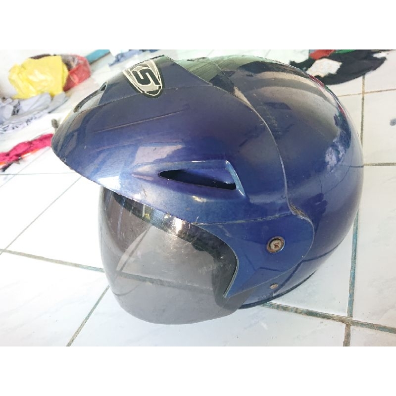 Jual helm bekas merek SKS (minus berdebu, kelamaan digudang) | Shopee ...