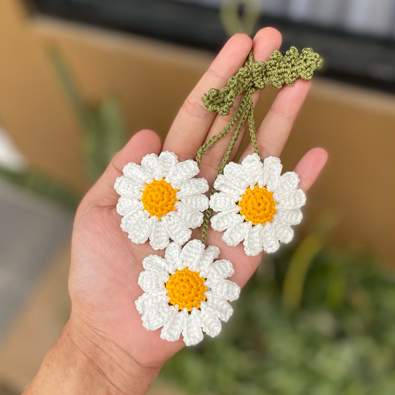 Jual Souvenir Gantungan Tas Bunga Daisy Rajut Handmade Amigurumi Daisy ...