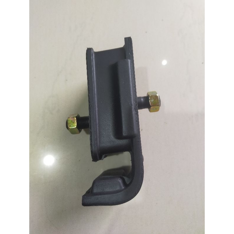 Jual Dudukan mesin/ Engine mounting Mitsubishi Colt diesel PS 100/PS120 ...