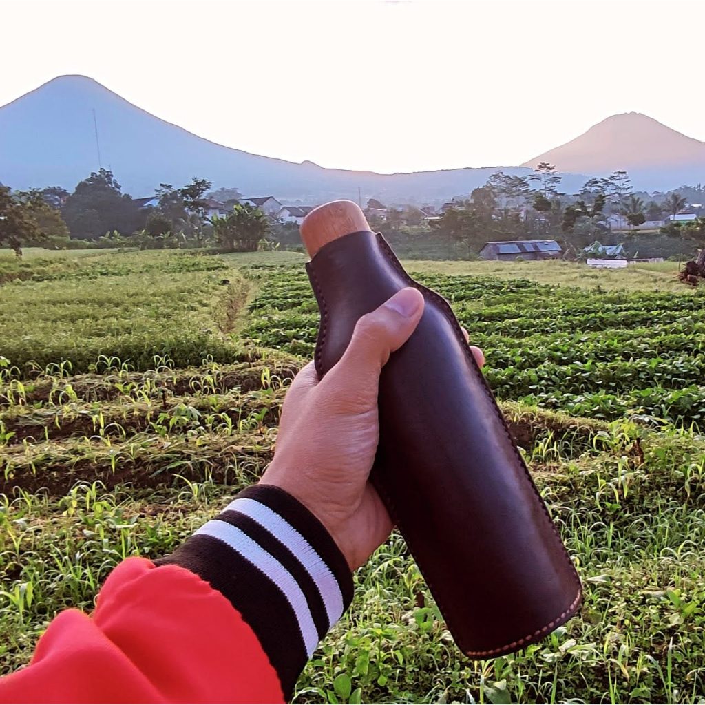 Jual Qirbah Botol minuman yang terbuat dari kulit twistcap New 500 Ml ...