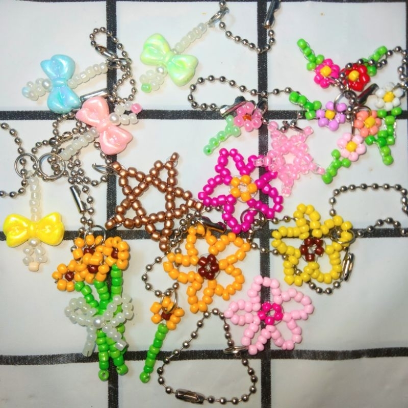 Jual [Beads Craft] Keychain/Charmbag/Charm Manik-Manik Bentuk Bunga dan ...