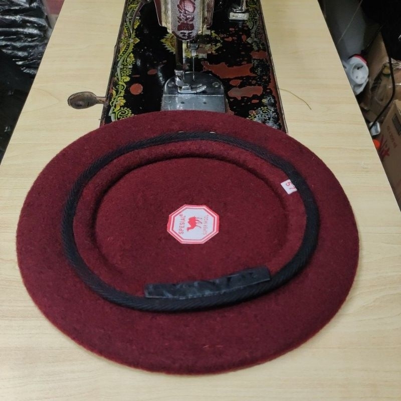 Jual BARET MERAH MARON EXCLUSIVE CAMEL WOLL | Shopee Indonesia