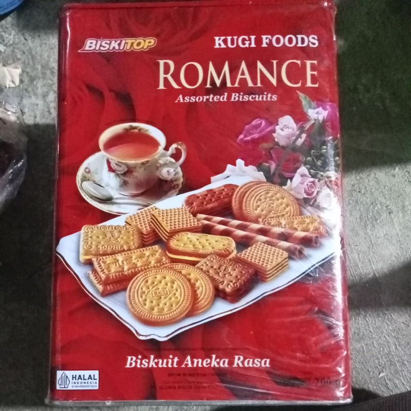 Jual Biskitop Kugi foods Romance assorted biscuits 700g aneka rasa ...
