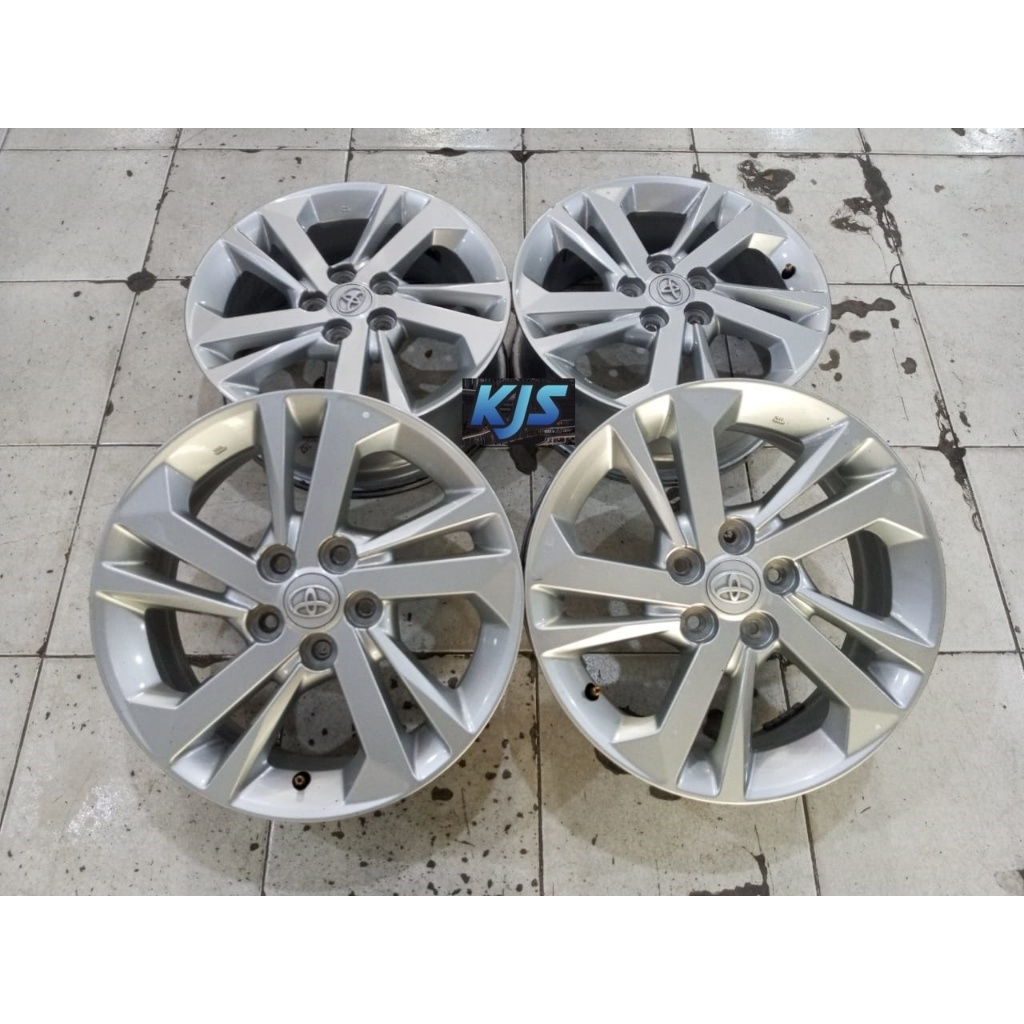 Jual Velg Mobil New Avanza Bekas Ring 15 Pcd 5x100 R15 Bisa Untuk Sienta New Xenia Altis Pelek ...