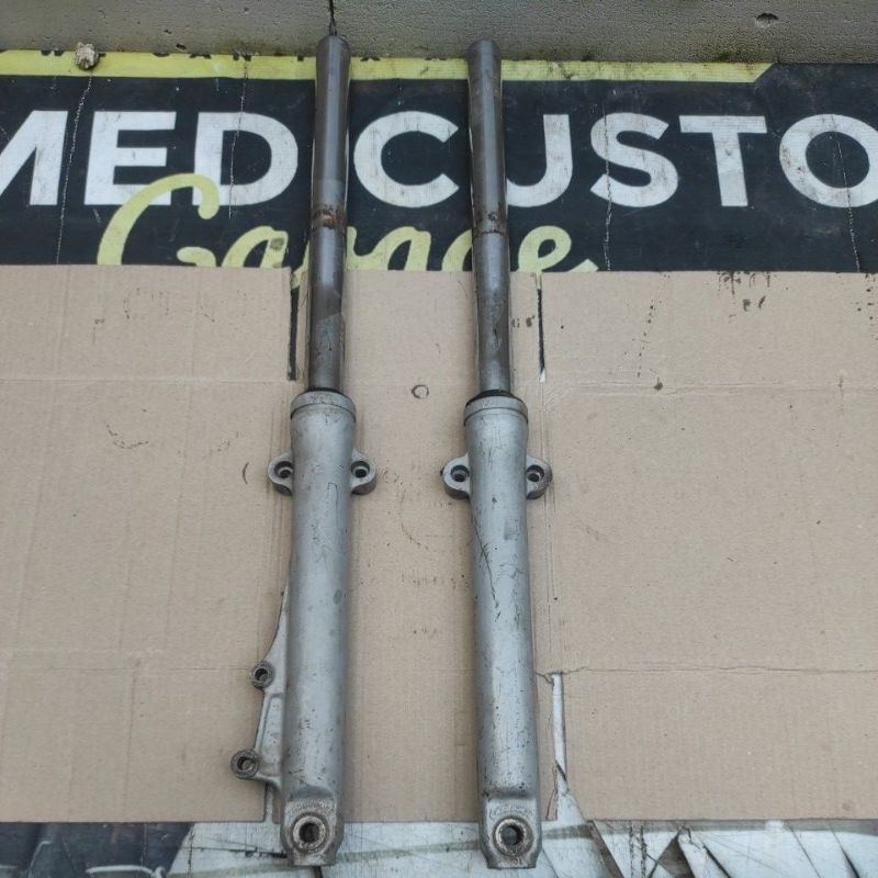 Jual shockbreaker depan bajaj pulsar 180 ug3 original copotan | Shopee ...