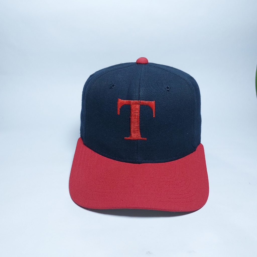 Jual Topi Vintage Inisial T Two Tone | Shopee Indonesia