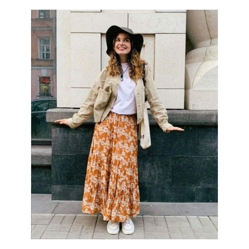 Jual Uniqlo x Paul n Joe skirt | Shopee Indonesia