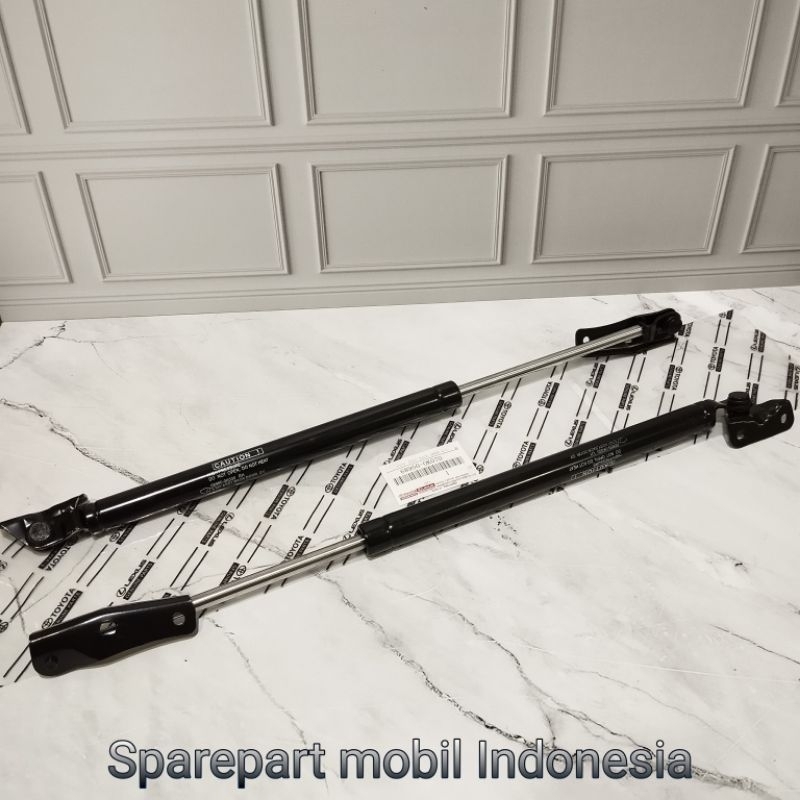 Jual Shock Bagasi Sok Pintu Belakang Hidrolik Bagasi Innova Inova 2004 ...