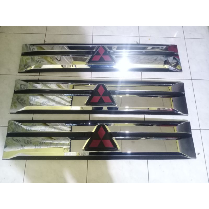 Jual grill depan mobil L300 euro chrome terbaru barang mulus original ...