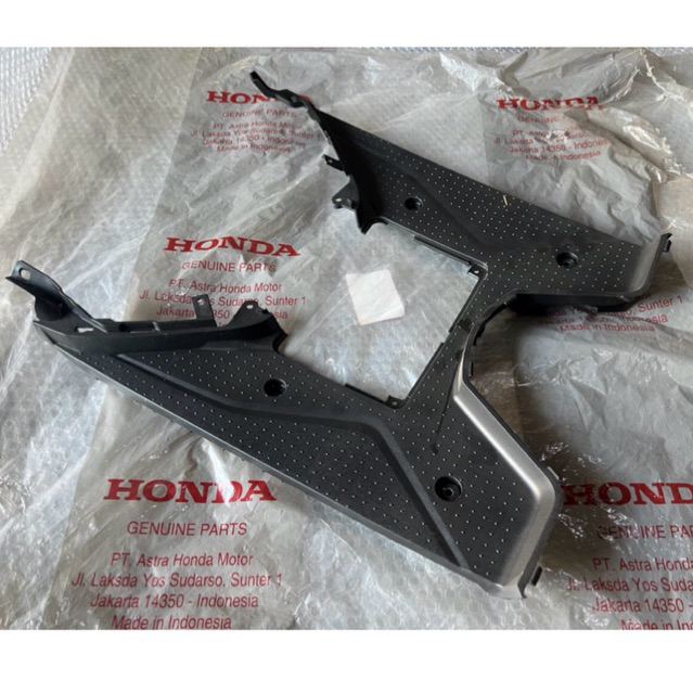 Jual Pijakan kaki cover step floor lantai alas kaki honda Vario 160 K2S original | Shopee Indonesia