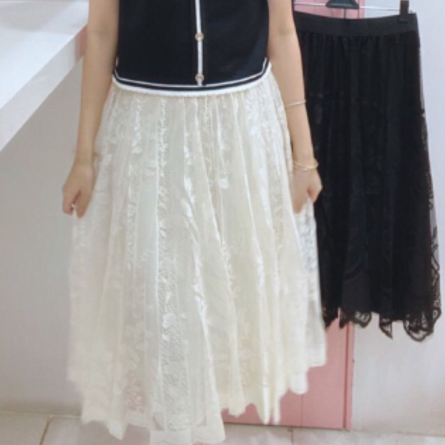 Jual Rok brokat selutut dalam ada furing motif daun | Shopee Indonesia