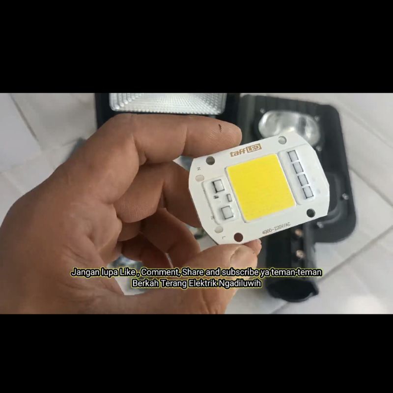 Jual Chip LED pju lampu sorot outdoor 50w white/warm white 220v ...