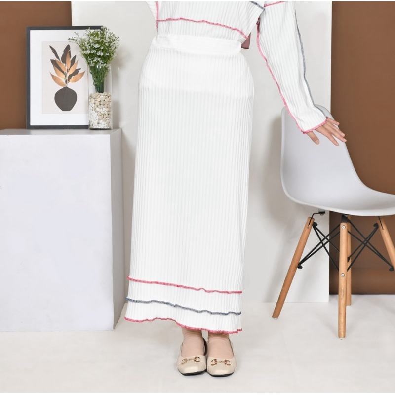 Jual Lare Playfull Knit Skirt/Rok Muslim Wanita/Rok Panjang Kekinian ...
