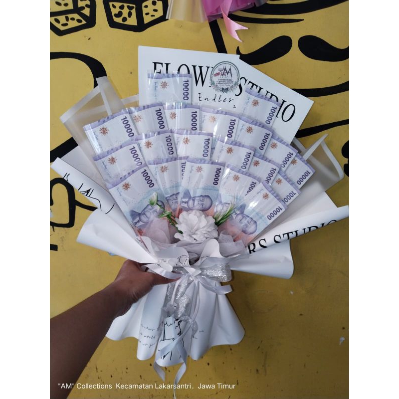Jual Bucket uang kosongan 25 lembar plus bunga | Shopee Indonesia