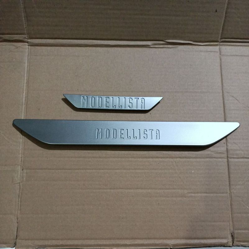 Jual Emblem body kit modellista Innova zenix original | Shopee Indonesia