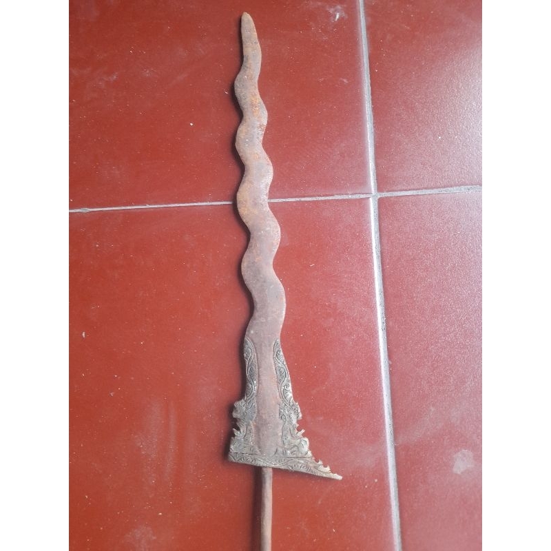 Jual keris unik langka temuan kondisi masih kotor | Shopee Indonesia Jual keris unik langka temuan kondisi masih kotor | Shopee Indonesia