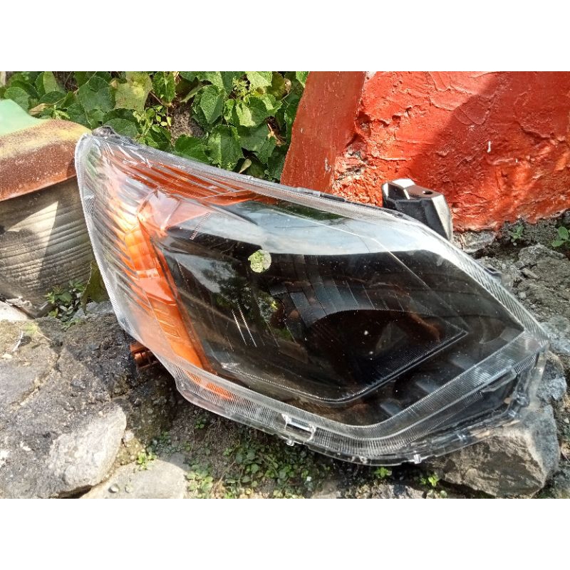 Jual headlamp calya sigra smoke | Shopee Indonesia