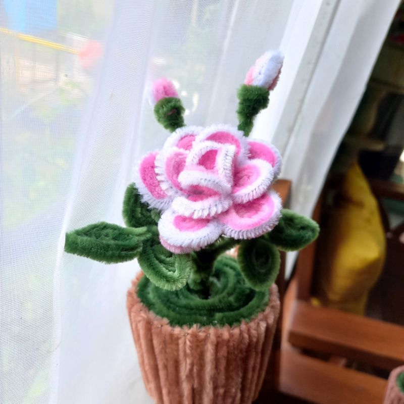 Jual Mini Flower Pot | Bunga Pipe Cleaner Kawat Bulu untuk hiasan meja ...