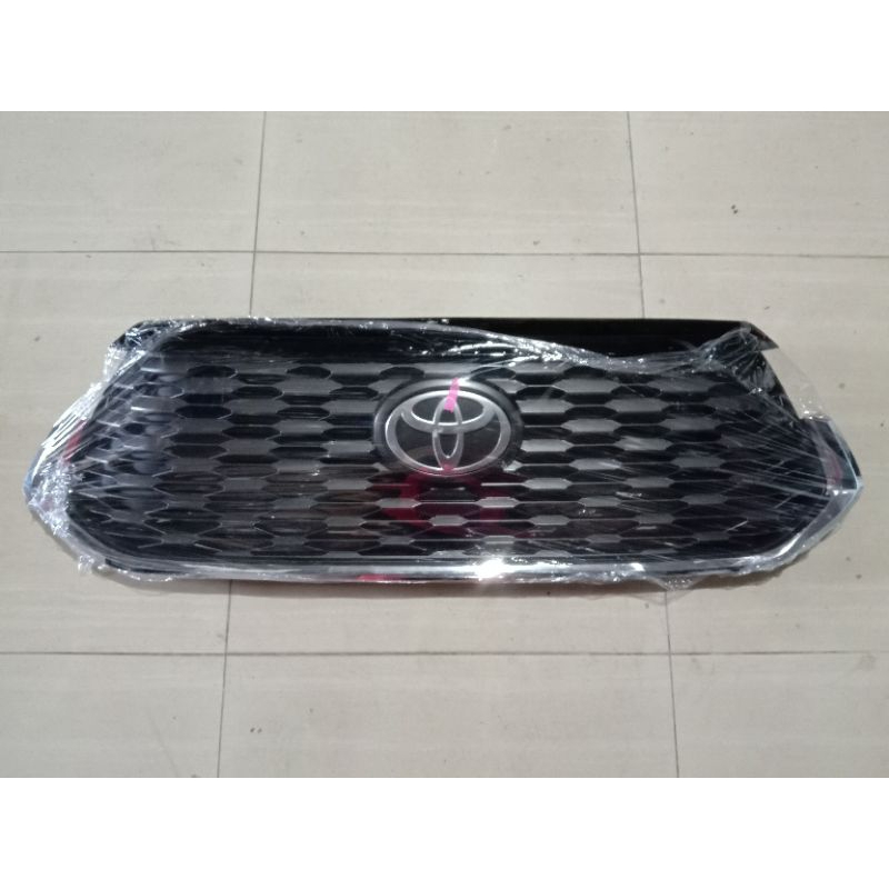 Jual Grille toyota innova zenix original | Shopee Indonesia