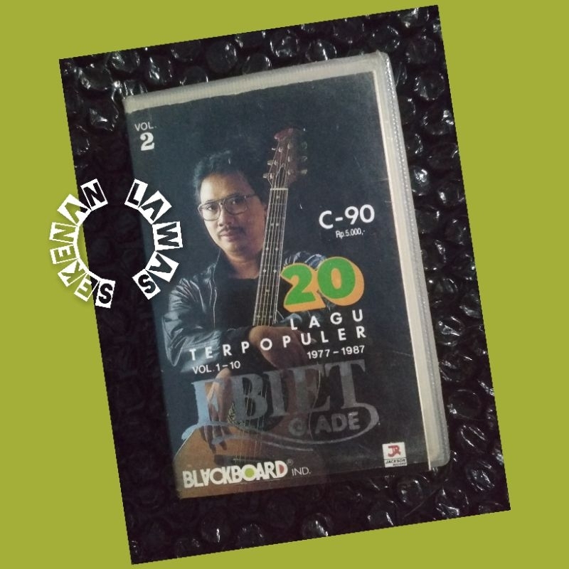 Jual Kaset Ebiet G Ade - 20 Lagu Terpopuler Vol. 1 - 10 /Vol. 2 (Mulus) | Shopee Indonesia
