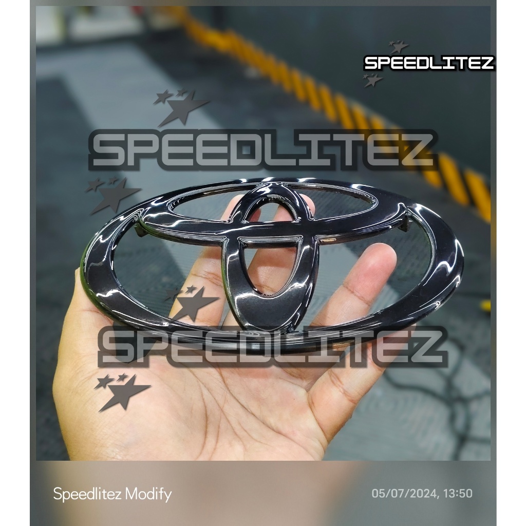 Jual LOGO INNOVA REBORN FULLSET - LOGO TOYOTA INNOVA REBORN DEPAN ...