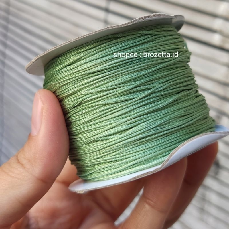 Jual 5 meter tali giok tali gelang import merk jepang jade thread warna ...