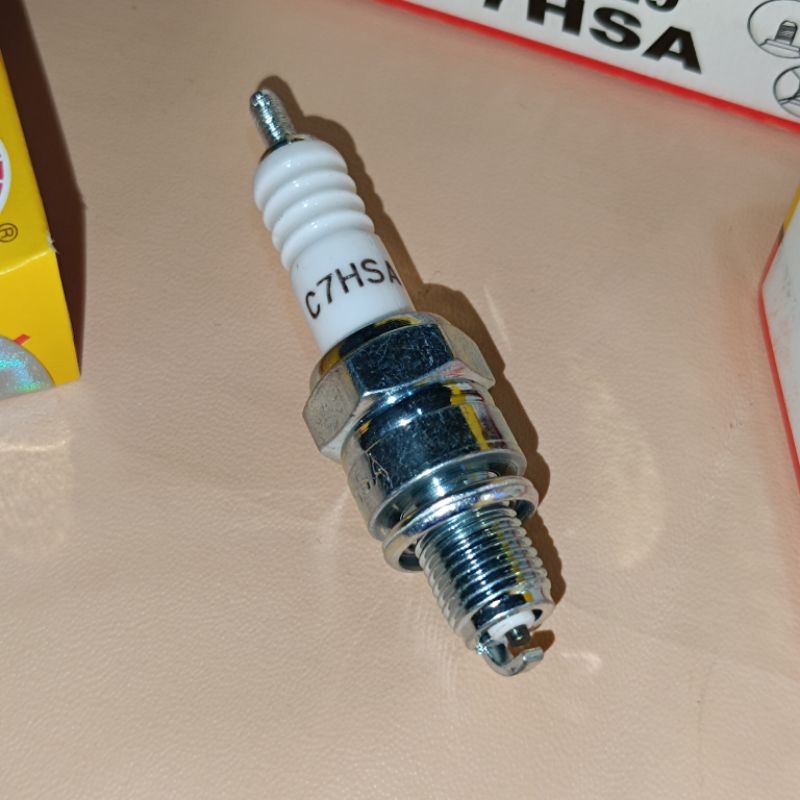 Jual BUSI NGK C7HSA NGK HSA SUPRA, JUPITER, ALL MIO, VEGA, REVO, SMASH ...