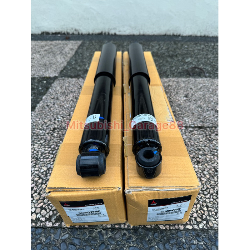 Jual Shock Breaker Belakang All New Triton Facelift Original Mitsubishi ...