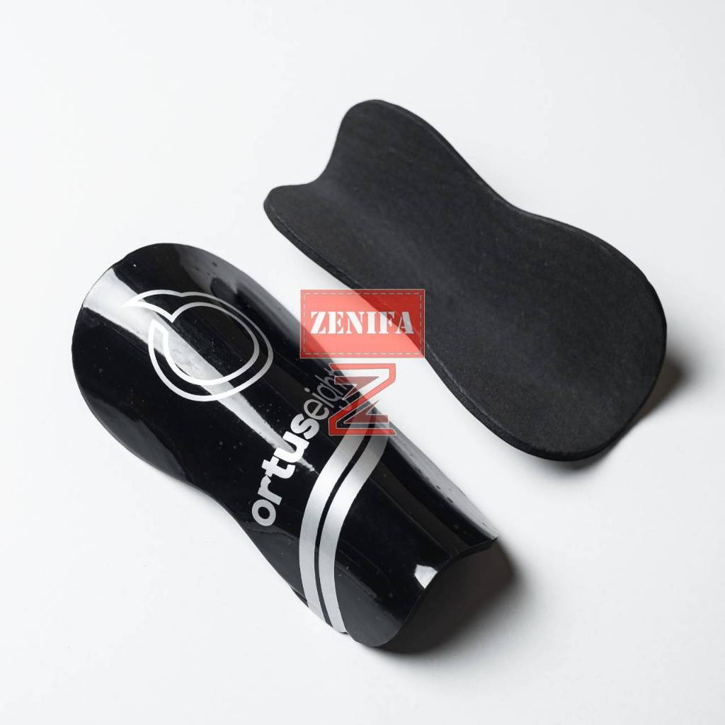 Jual Skin Deker Embos Sepakbola Futsal Ortus Shinguard Lakop Pelindung ...
