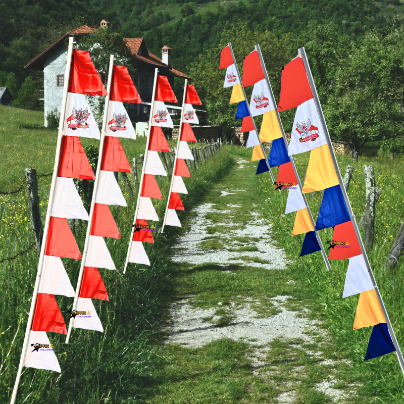 Jual Bendera Umbul Umbul Bandir Merah Putih Warna Warni 6 8 10 Mata Gergaji Zig Zag Dekorasi ...