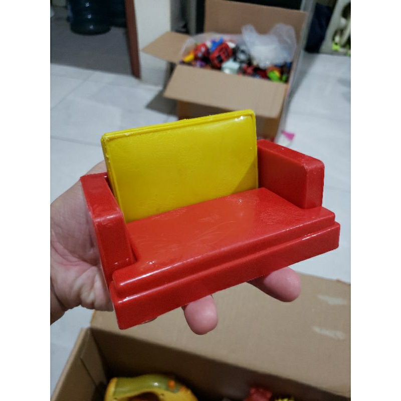 Jual DIORAMA DIO RAMA KOLEKSI SOFA KURSI TEMPAT DUDUK BERBIE BARBIE ...
