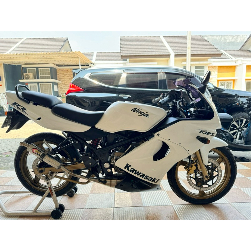 Jual kawasaki ninja rr old 2009 putih albino | Shopee Indonesia