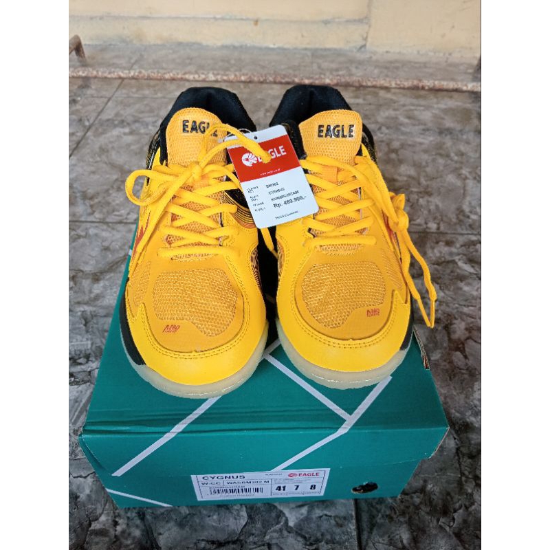 Jual sepatu badminton eagle cygnus (ori) | Shopee Indonesia