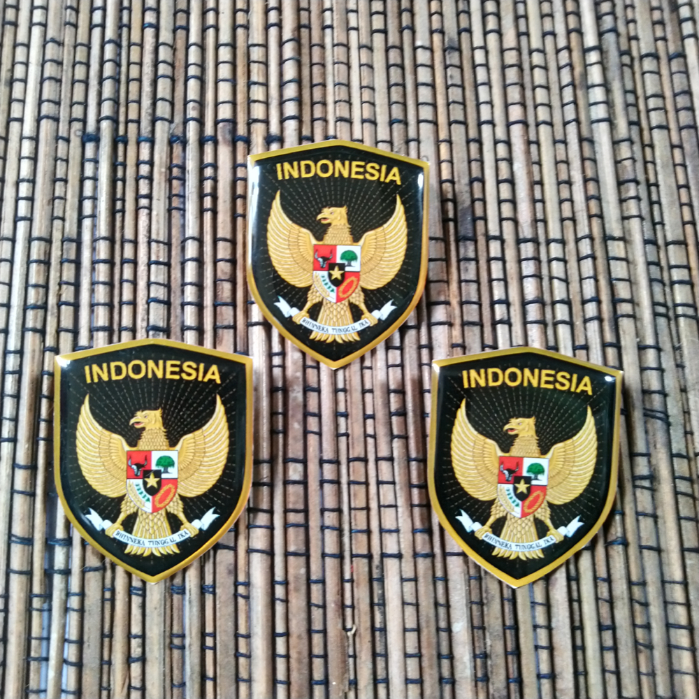 Jual PIN RESIN / Pin Garuda Indonesia Model Perisai - Bahan Plat Lapis ...