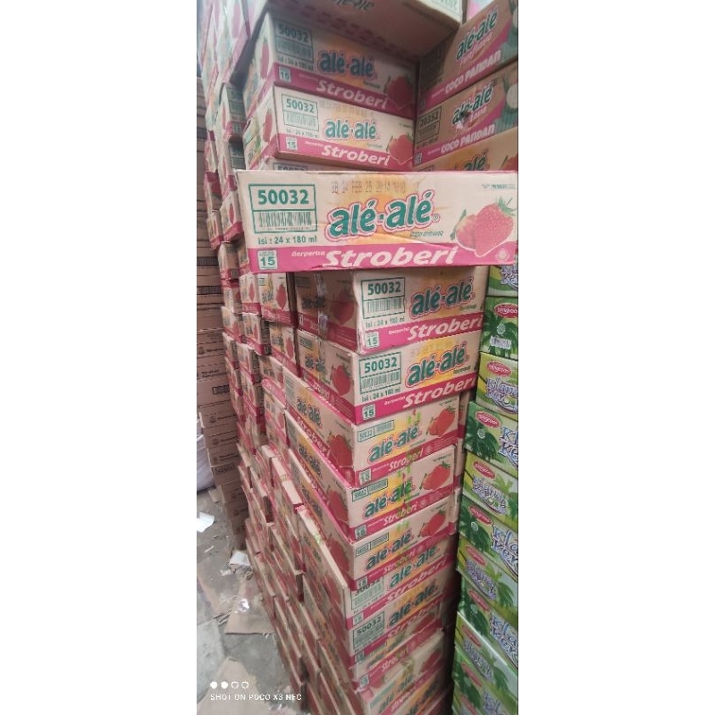 Jual MINUMAN ALE ALE STROBERI 1 DUS ISI 24 GELAS | Shopee Indonesia