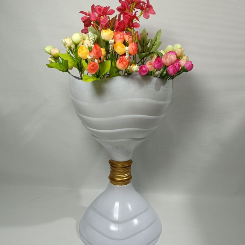 Jual Pot Bunga dari Galon, Vas Bunga dari Galon, Pot Bunga Daurulang ...