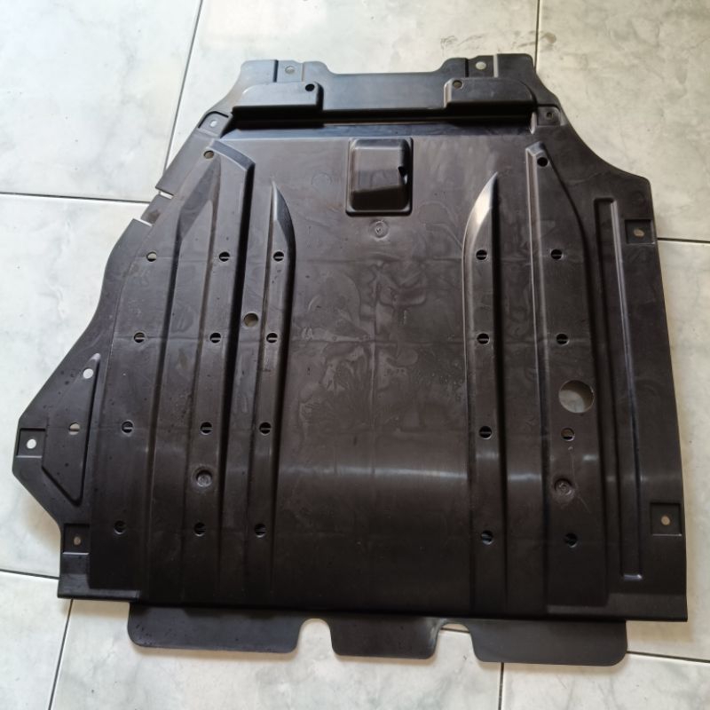 Jual cover dek mesin engine plastik dek bawah mesin tengah Brio Mobilio 2012 2013 2014 2015 2016 ...