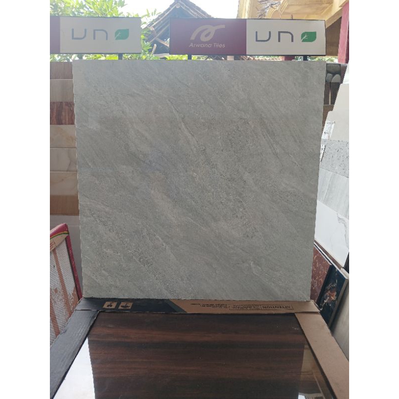 Jual Granit Lantai 60x60 Prianka Grey Merk Uno | Shopee Indonesia