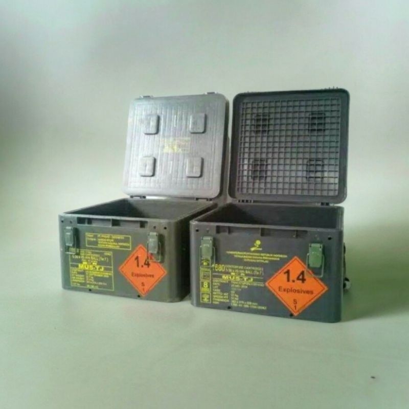 Jual kotak plastik bekas peluru tni asli tool box | Shopee Indonesia