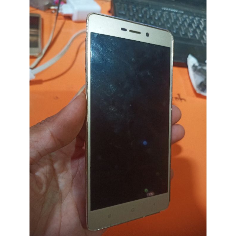 Jual lcd + frame redmi 3/3s bekas original , masih bagus normal ...