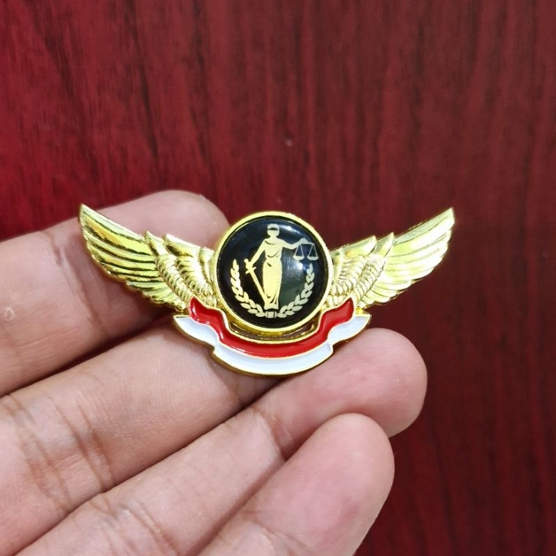 Jual PIN ADVOKAT MODEL WING - PIN DEWI KEADILAN MODEL WING PREMIUM ... Jual PIN ADVOKAT MODEL WING - PIN DEWI KEADILAN MODEL WING PREMIUM ...